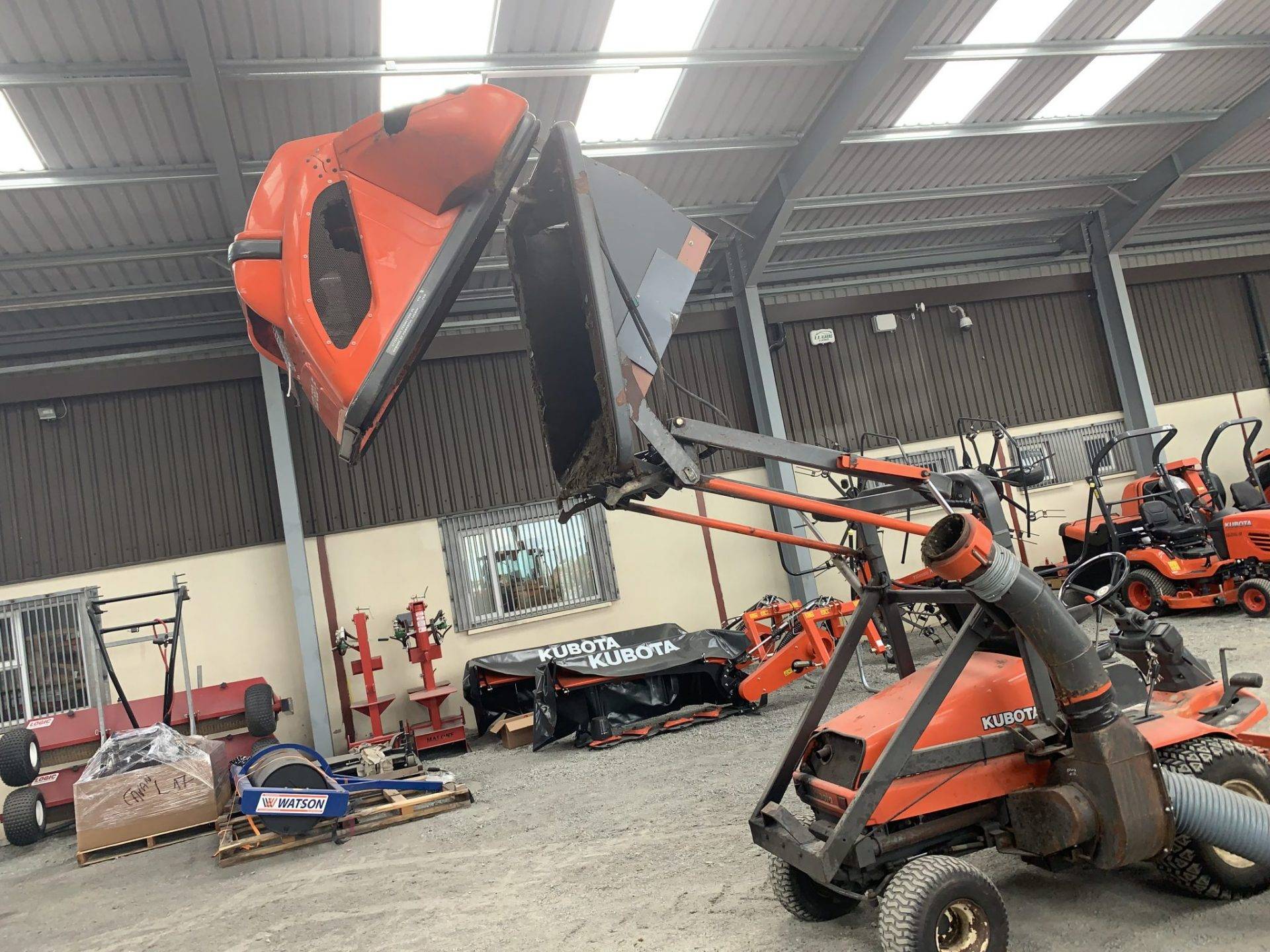 Used Kubota 660L High Dump Collector - Clarkes of Cavan